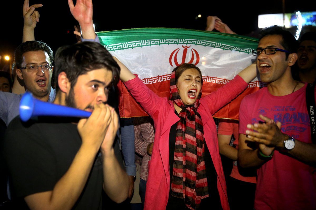 5 Reasons Iran’s Youth Are Ready to Choose Christ | Hormoz Shariat